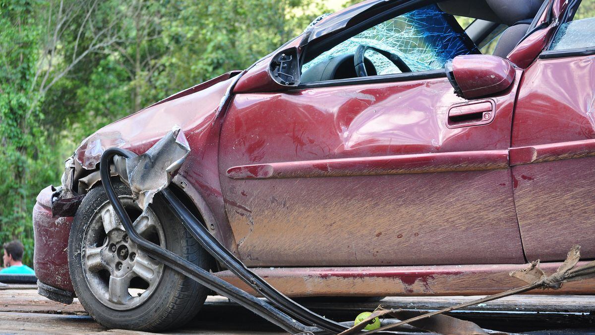 Man impaled by pole in Texas crash