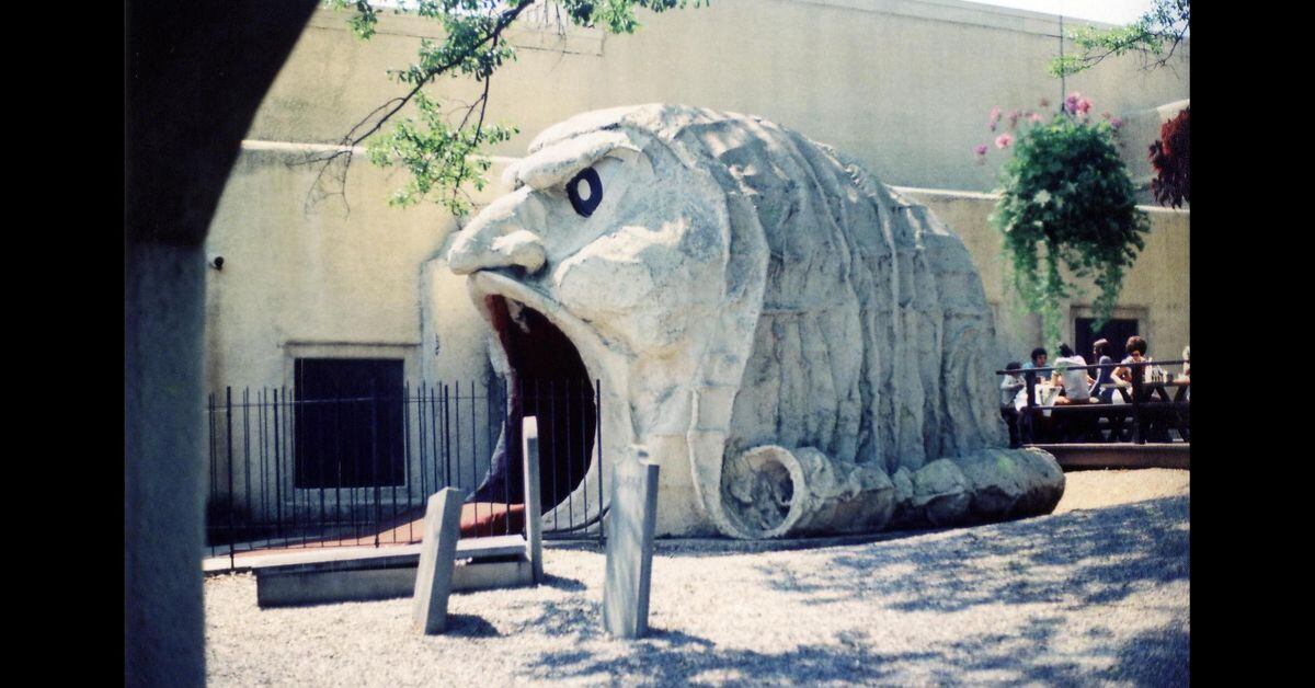 A LOOK BACK: Old Rides, Attractions At Six Flags Over Georgia