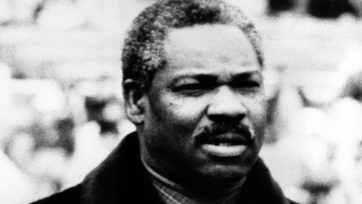 Hall of Famer Bobby Mitchell, who integrated Washington Redskins, dead ...